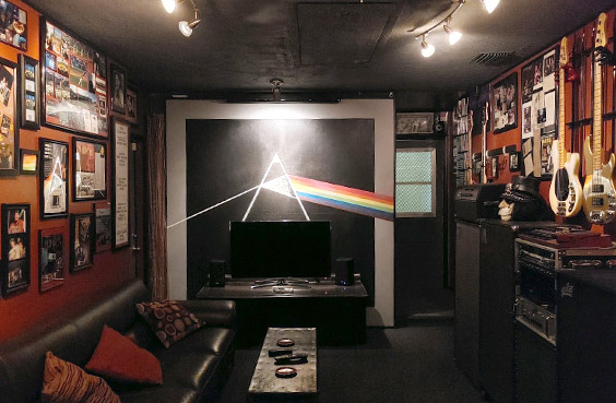 Staggering Performance” Earns SVS Best Subwoofer 2025 | Center Speaker ...